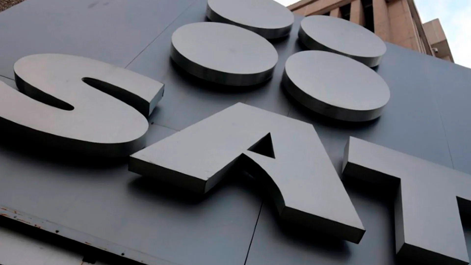 “Terminó la práctica de evasión fiscal”: AMLO celebra 25 años del SAT ...