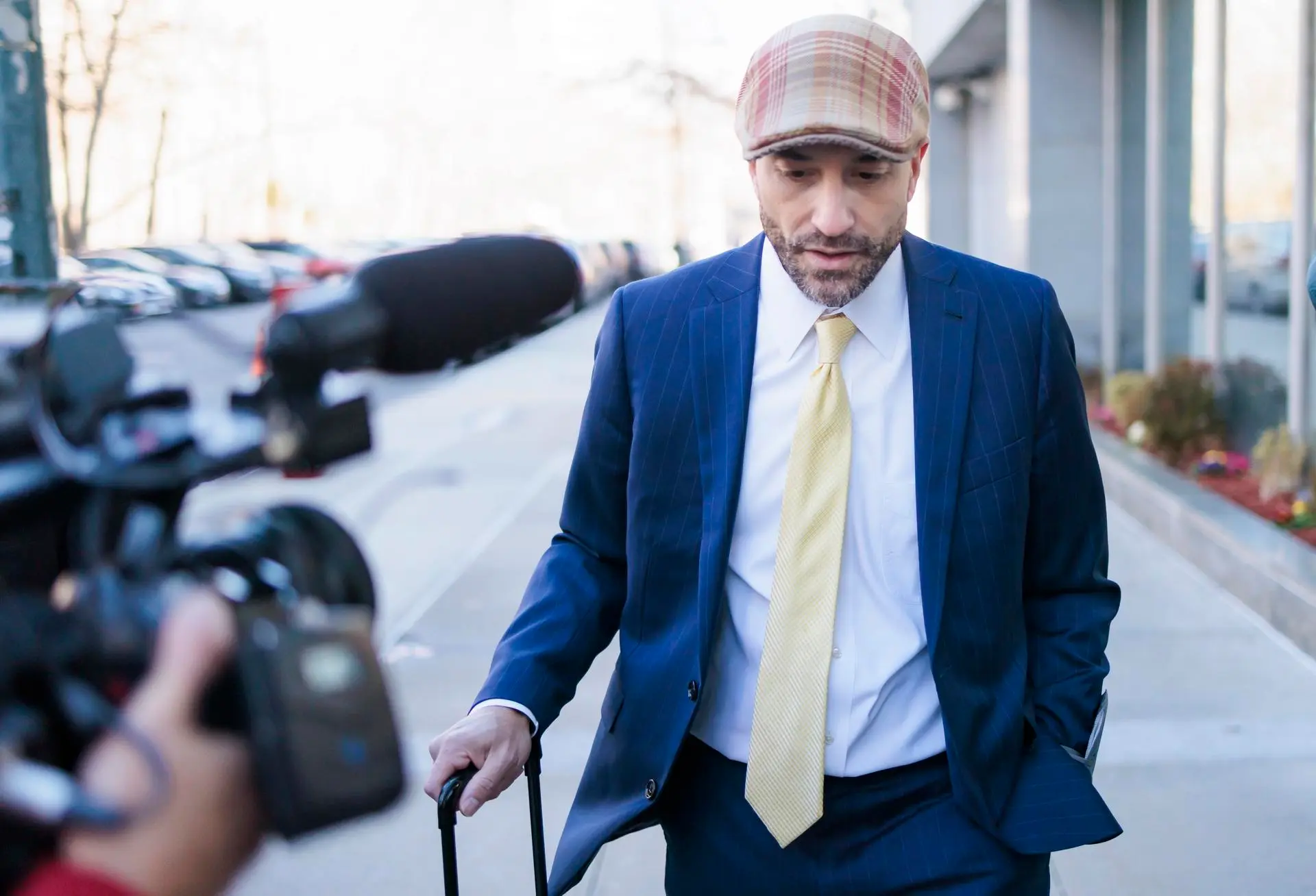 “Es un falsario, calumniador, ‘chueco’: AMLO arremete contra abogado de ...