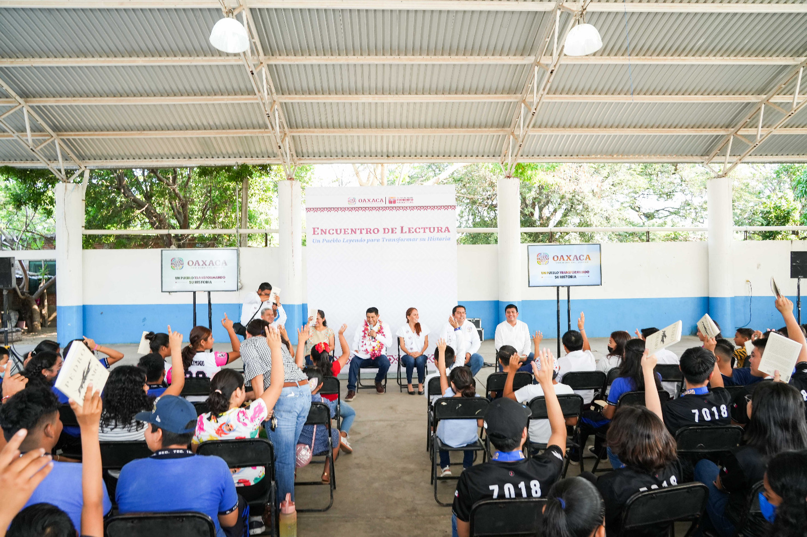 Lleva Gobernador Salomón Jara lectura a Barranca Colorada, en Asunción ...