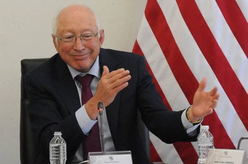 Ken Salazar pide a México dar certeza para la llegada de más empresas ...